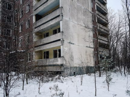 Ukraine in Winter - the Peakness of Bleakness™ - YOMADIC
